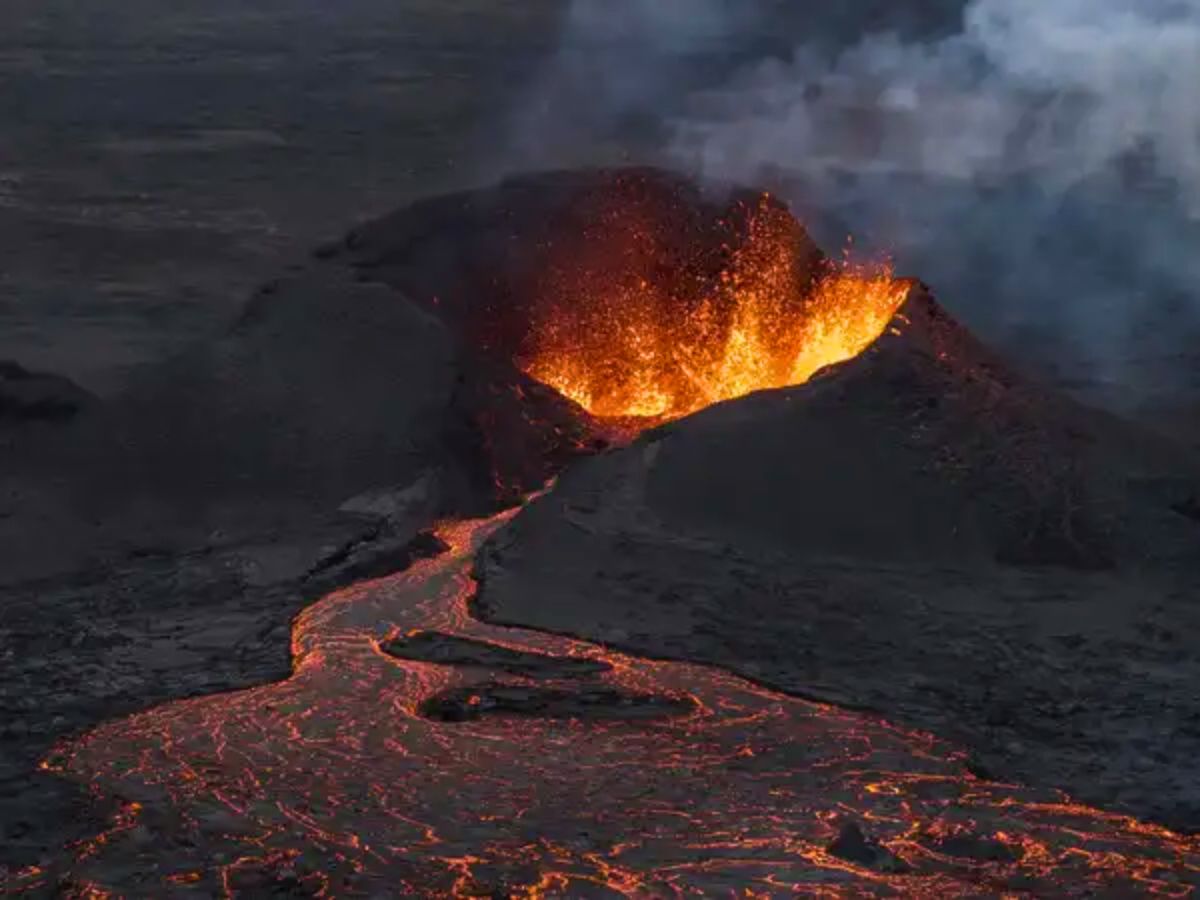 Volcano Erupts After 600 Years in Russia, Earthquake Likely the Reason ...