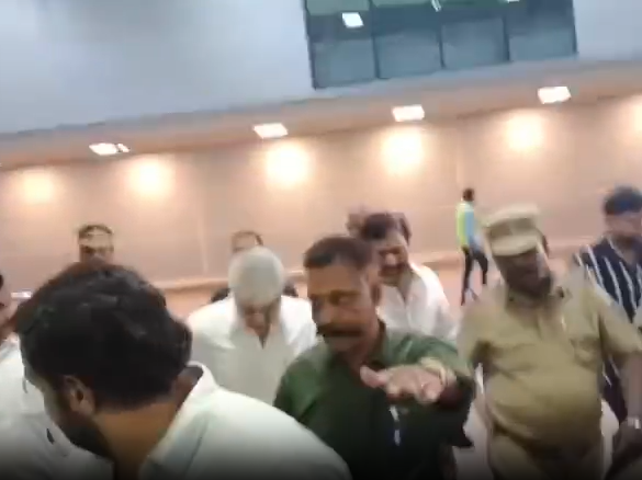 Ajith Kumar returns to Chennai after mother Mohini Mani's demise - The ...